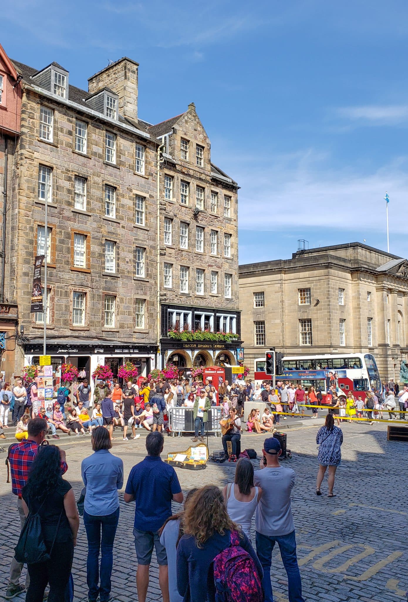 16 Fun & Fabulous Things to Check Off Your Edinburgh Bucket List!