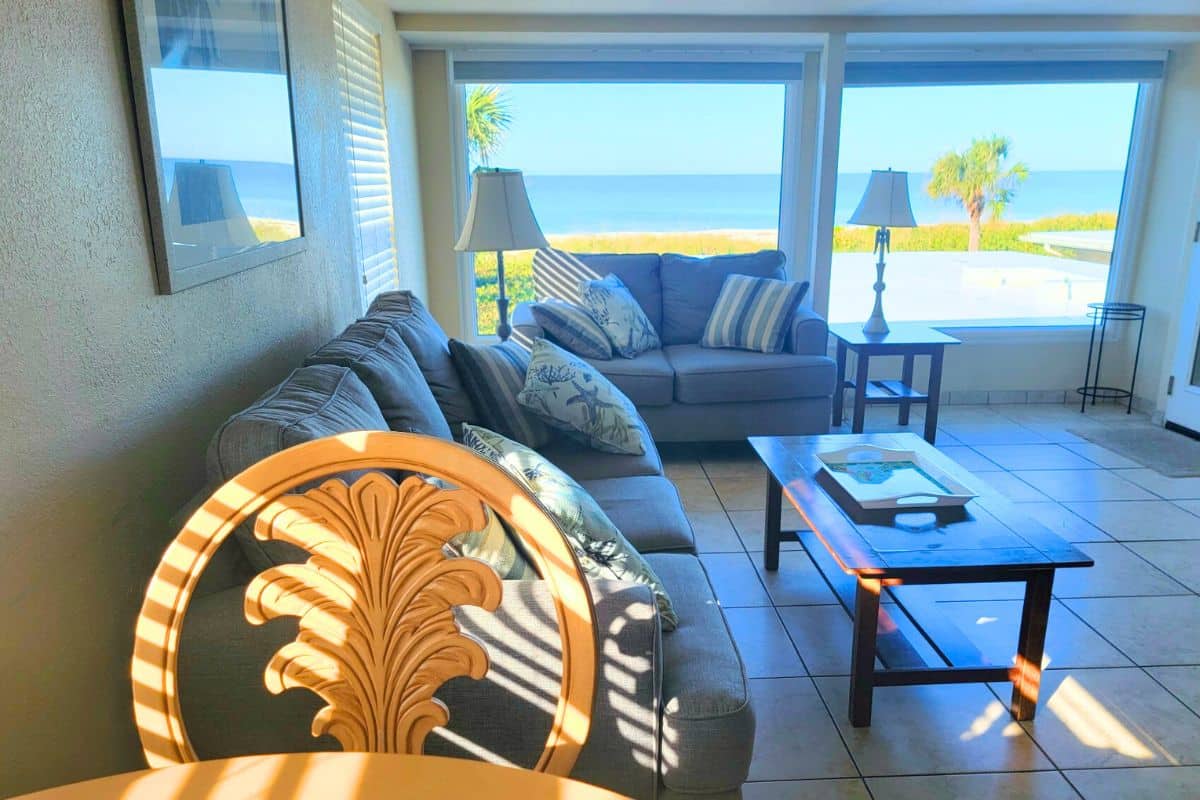 The Secluded Florida Barrier Island of Casey Key is Home to a Literary ...