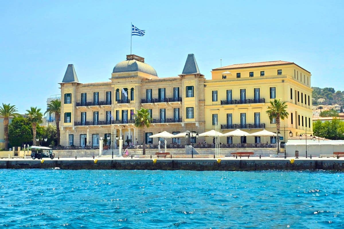 The Little-Known Island of Spetses is Greece’s Most Sophisticated ...