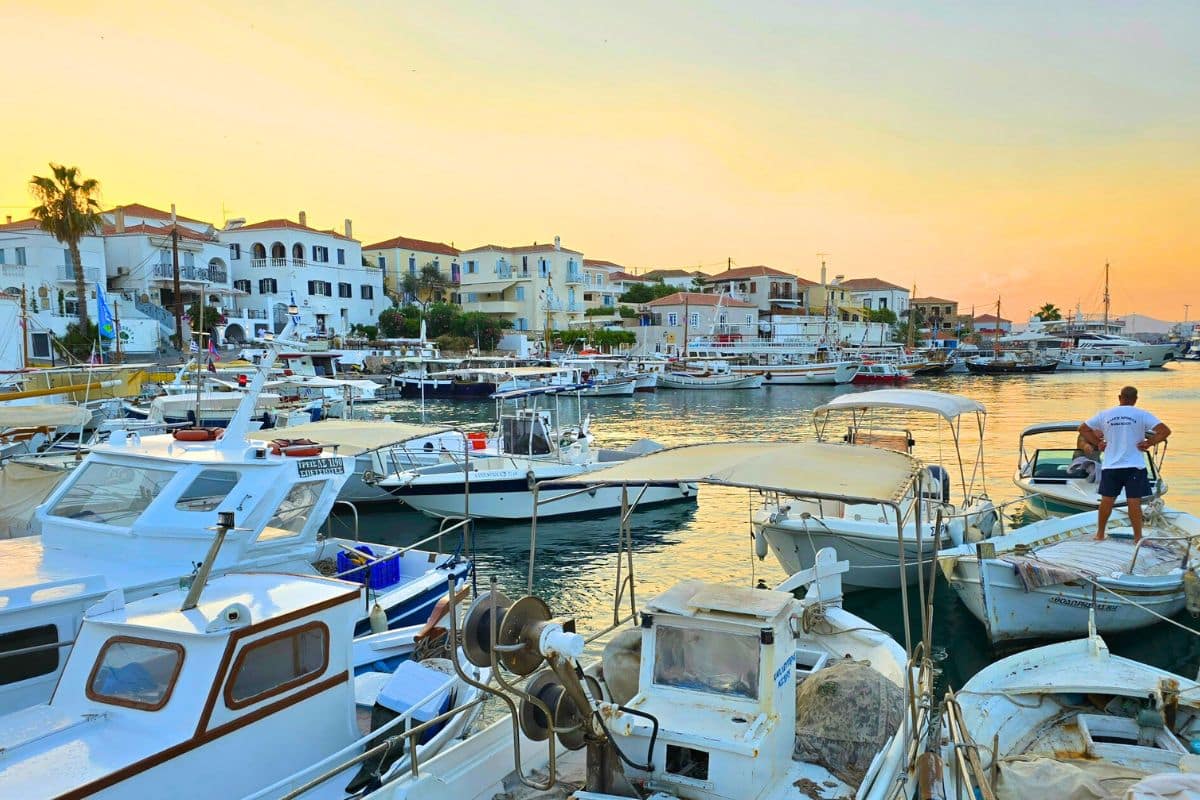 The Little-Known Island of Spetses is Greece’s Most Sophisticated ...