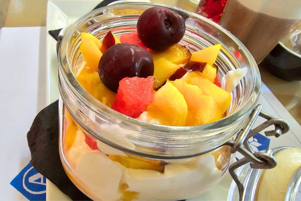 First Trip to Greece? Here Are 20+ Delicious Foods (& Drinks!) You Can ...