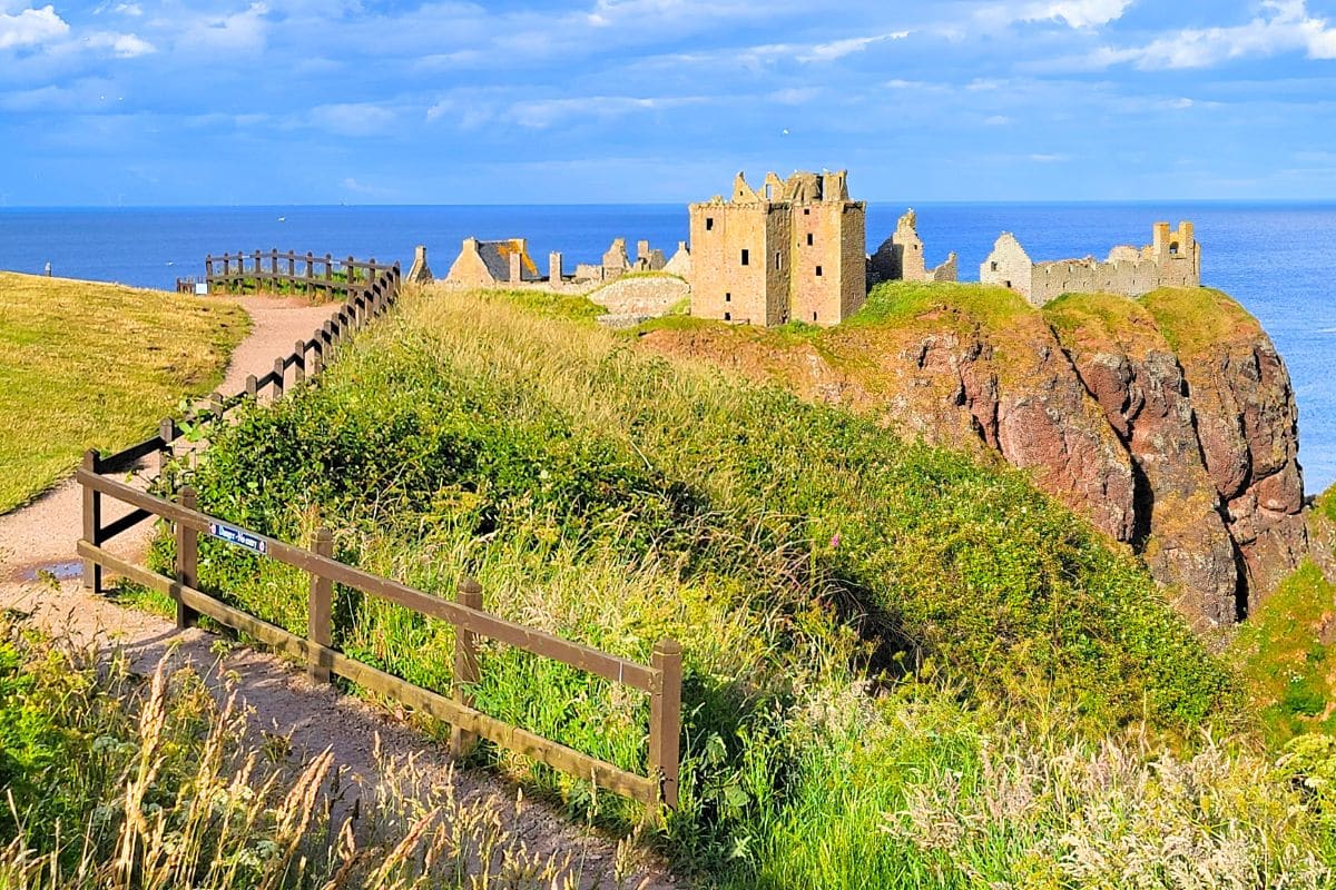 Dunnottar Castle is Scotland’s Most Dramatic Seaside Gem (Here's How to ...